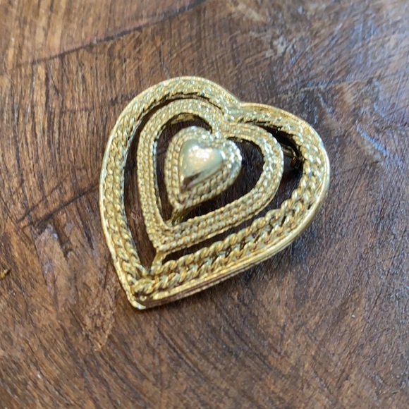 Gerry’s Fashion Pins | Jewelry | Vintage Jewelry Gerrys Marked Gold ...